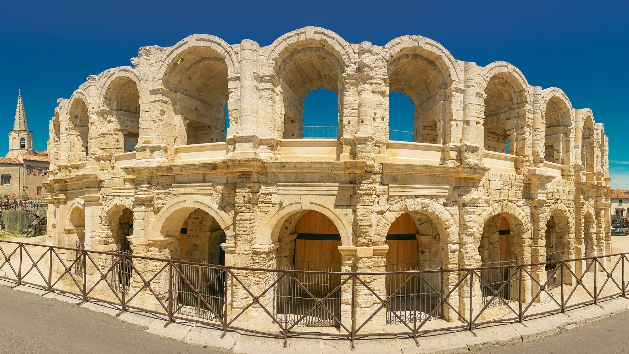 Roman Sites & Ruins in France - Archaeology Travel