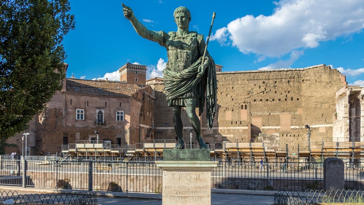 augustus statue