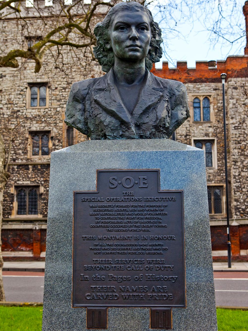Monument to SOE Agents on Lambeth Palace Road, London