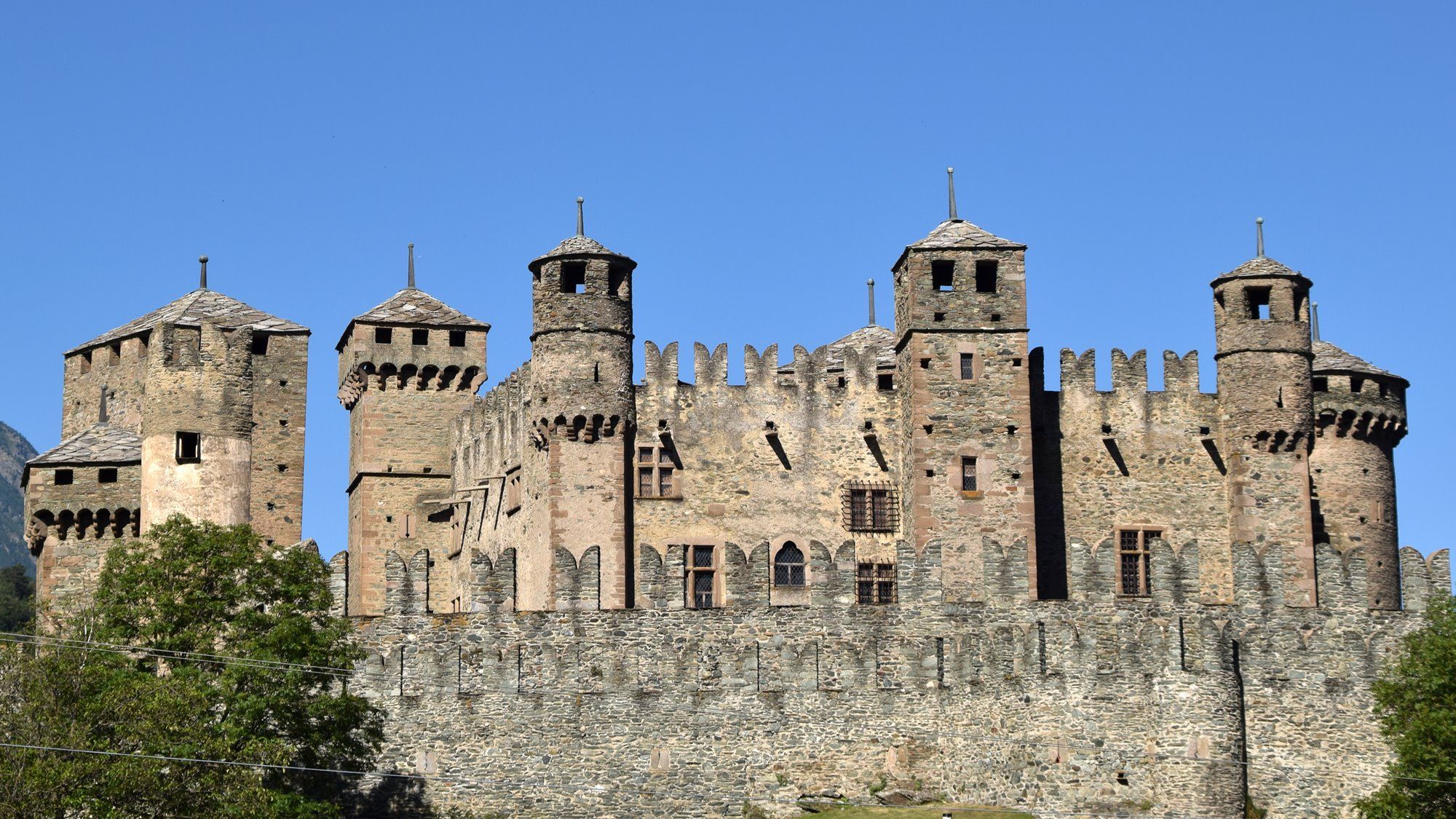 Fenis Castle: A Historic Fortress in Aosta Valley, Italy – New and Tips