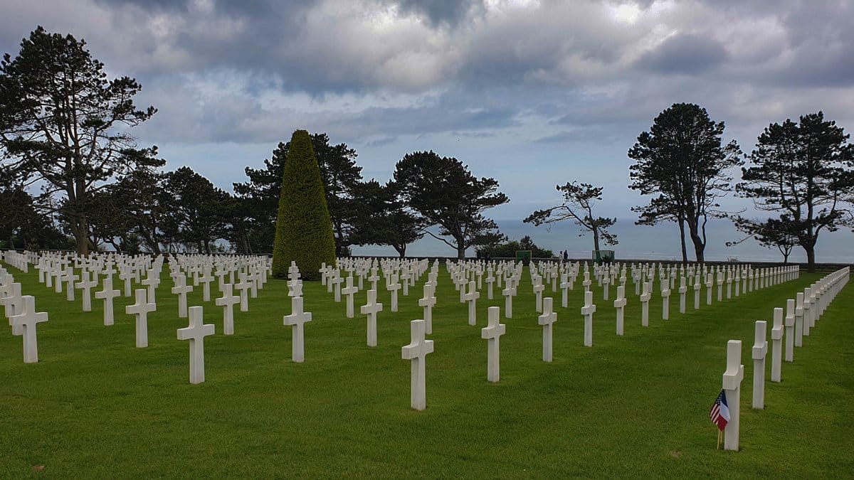 WWII in Normandy • D-Day Beaches & Cemeteries • Museums